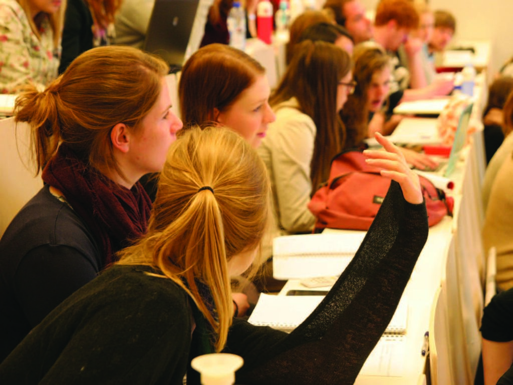 Interactive teaching for large groups - UvA Teaching and Learning ...